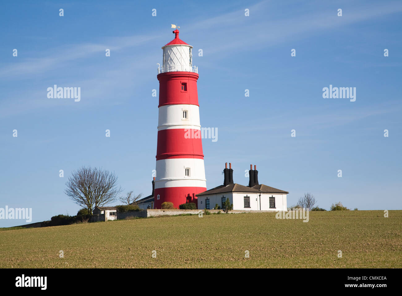 Phare rouge et blanc à rayures Happisburgh, Norfolk, Angleterre Photo ...