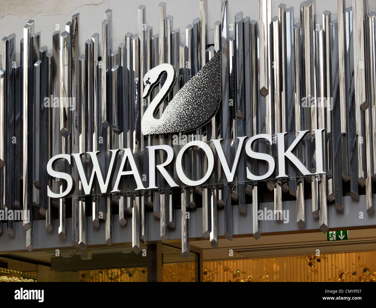 Swarovski logo Banque de photographies et d’images à haute résolution ...