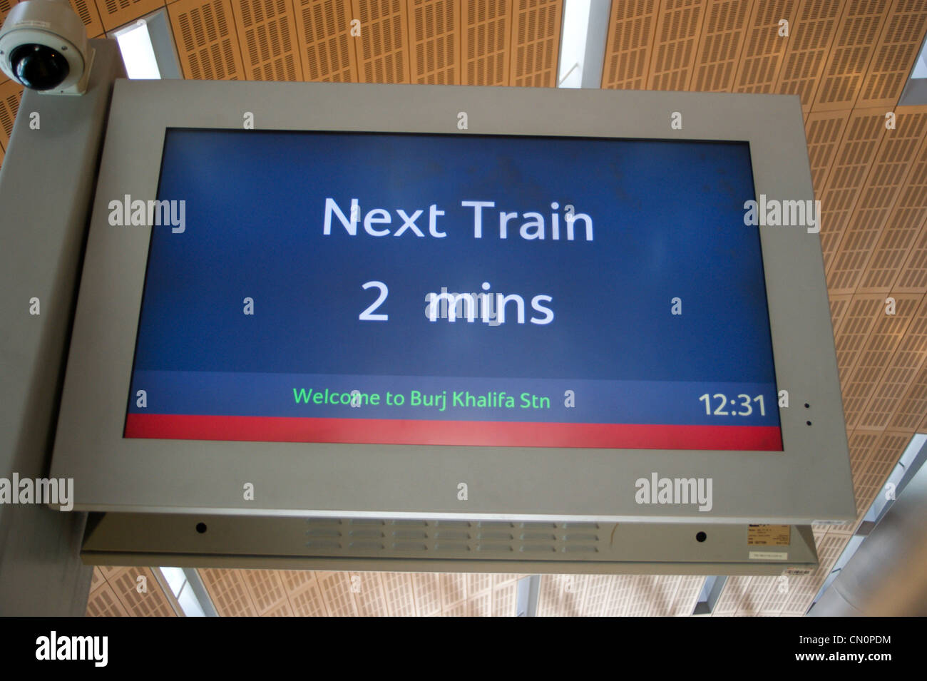 L'annonce de la station 'écran prochain train à 2 minutes de la station ...