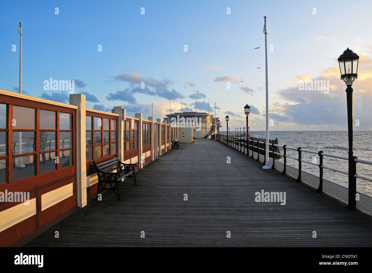 Worthing pier Banque de photographies et d’images à haute résolution ...