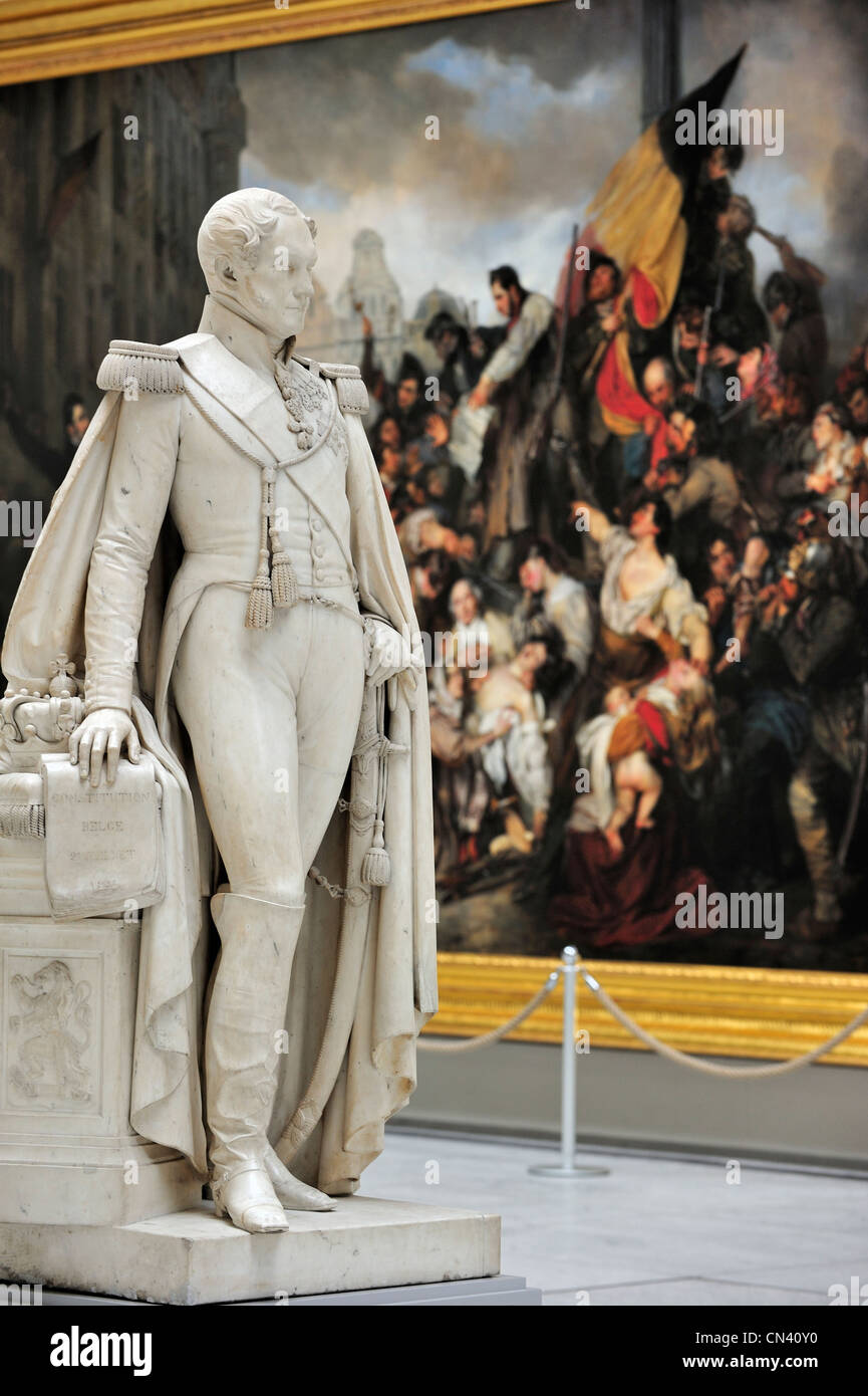 Statue du Roi Léopold I et peinture de l'épisode de la Révolution belge ...