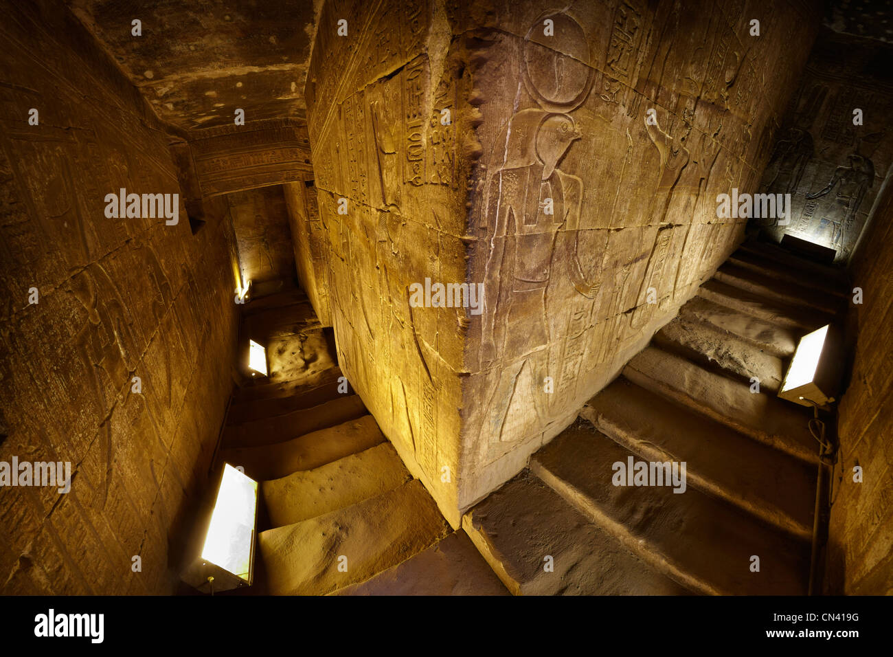 L'Egypte - Edfou, Temple d'Horus Photo Stock - Alamy
