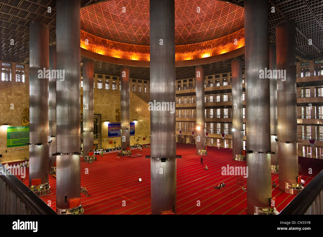 Istiqlal mosque jakarta Banque de photographies et d’images à haute ...