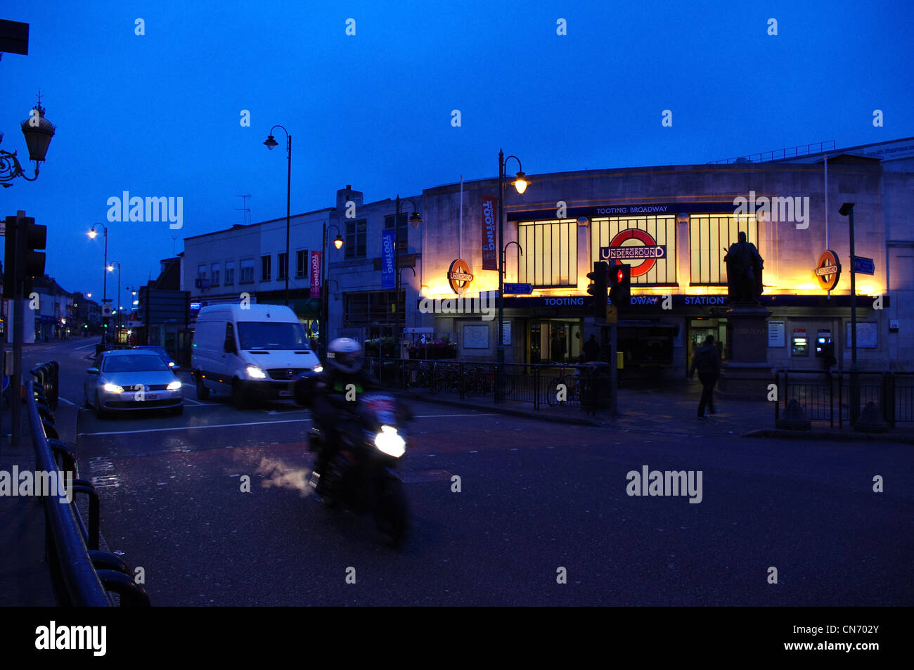 Tooting broadway underground Banque de photographies et d’images à ...