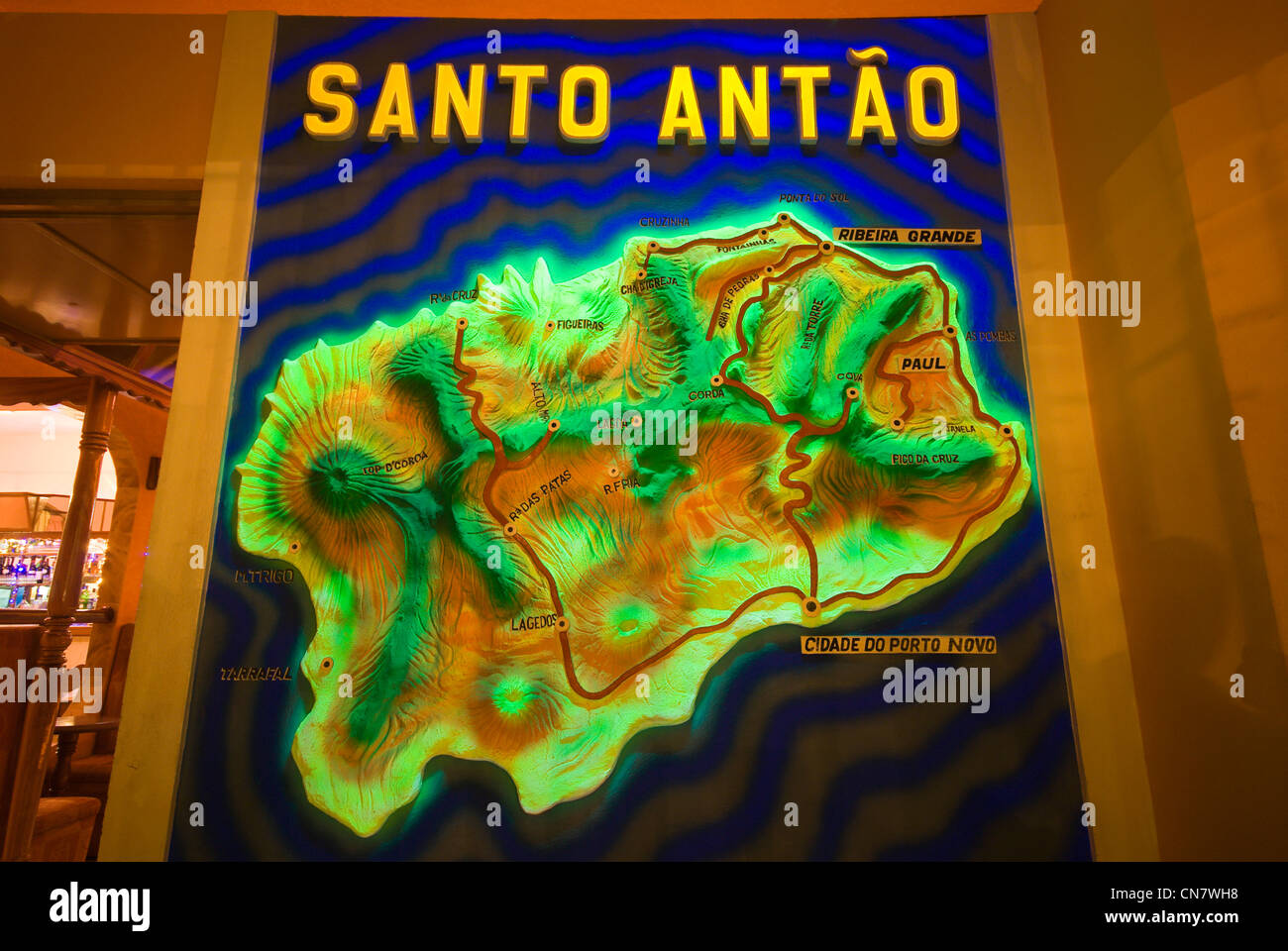 Le Cap Vert, l'île de Sao Vicente, Mindelo, plan de l'île de Santo ...
