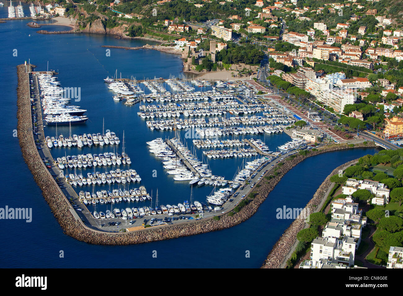 Port de mandelieu la napoule Banque de photographies et d’images à ...