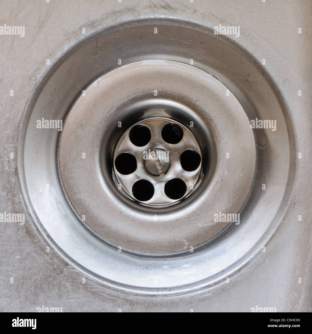 La disparition de l'eau de puits domestique le trou de drainage Photo ...