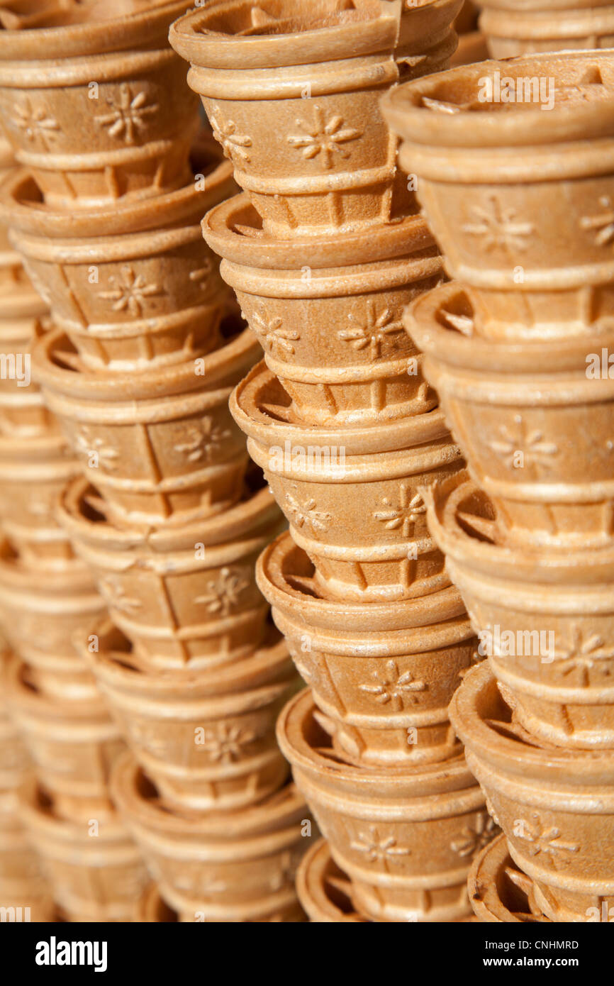 Cône de glace Banque de photographies et d’images à haute résolution ...