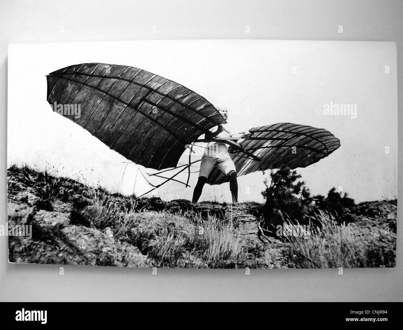 Planeur lilienthal Banque d'images noir et blanc - Alamy