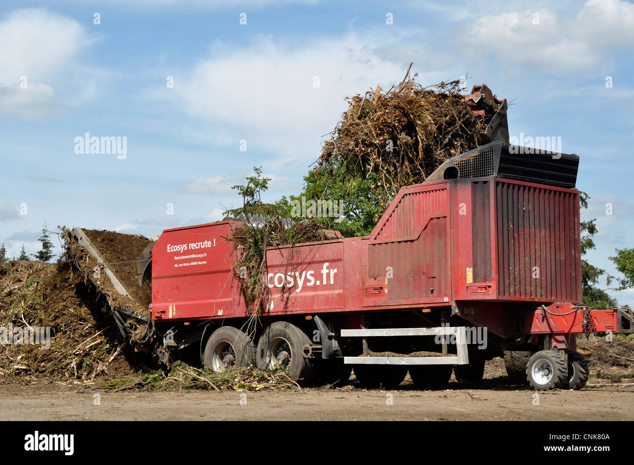 Machine compost grinding plants Banque de photographies et d’images à ...