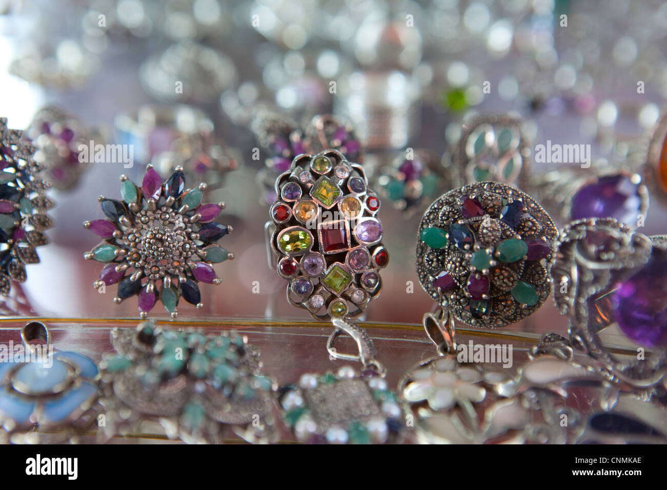 Morocco jewellery Banque de photographies et d’images à haute ...