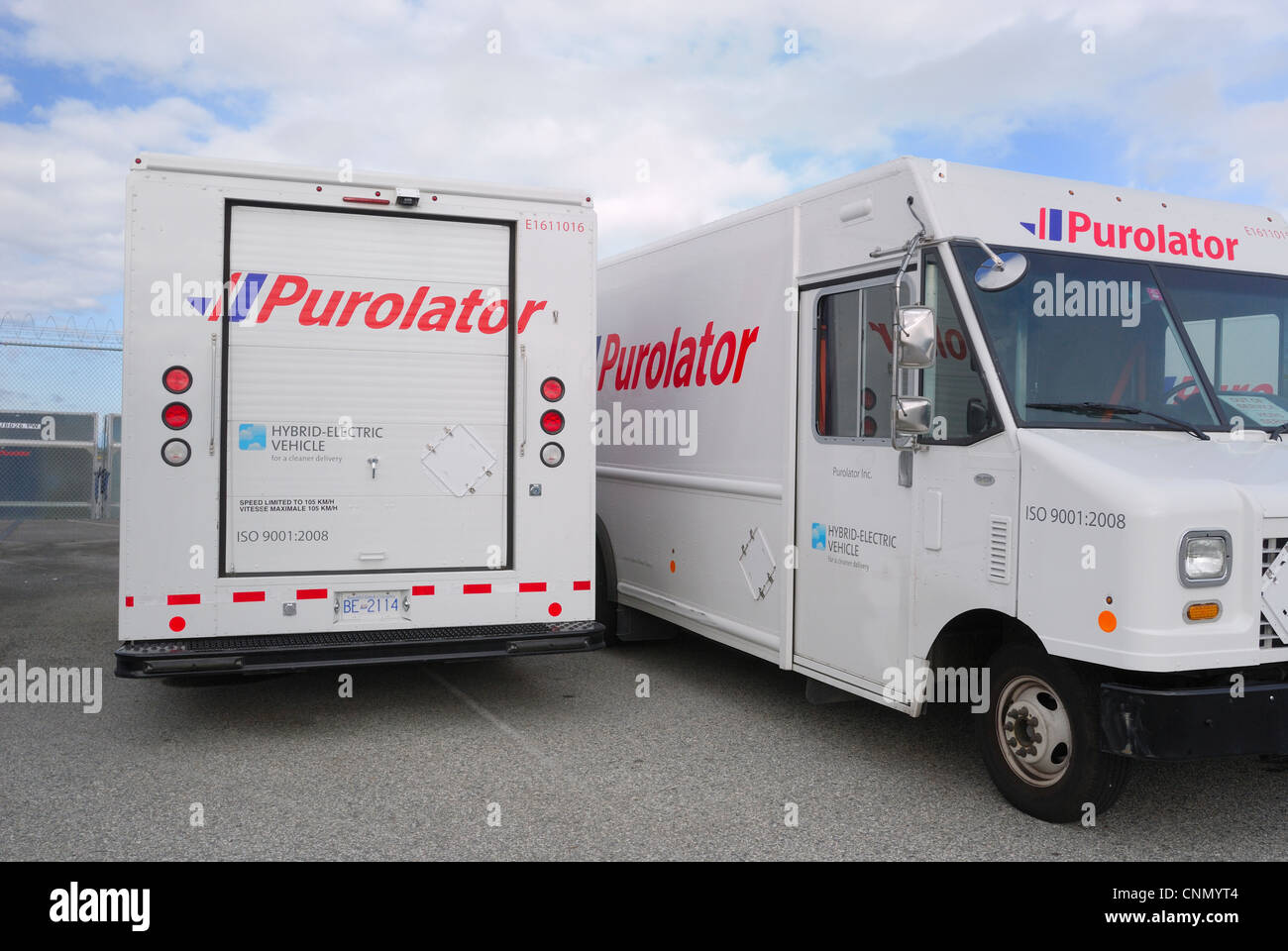 Purolator delivery truck Banque de photographies et d’images à haute ...