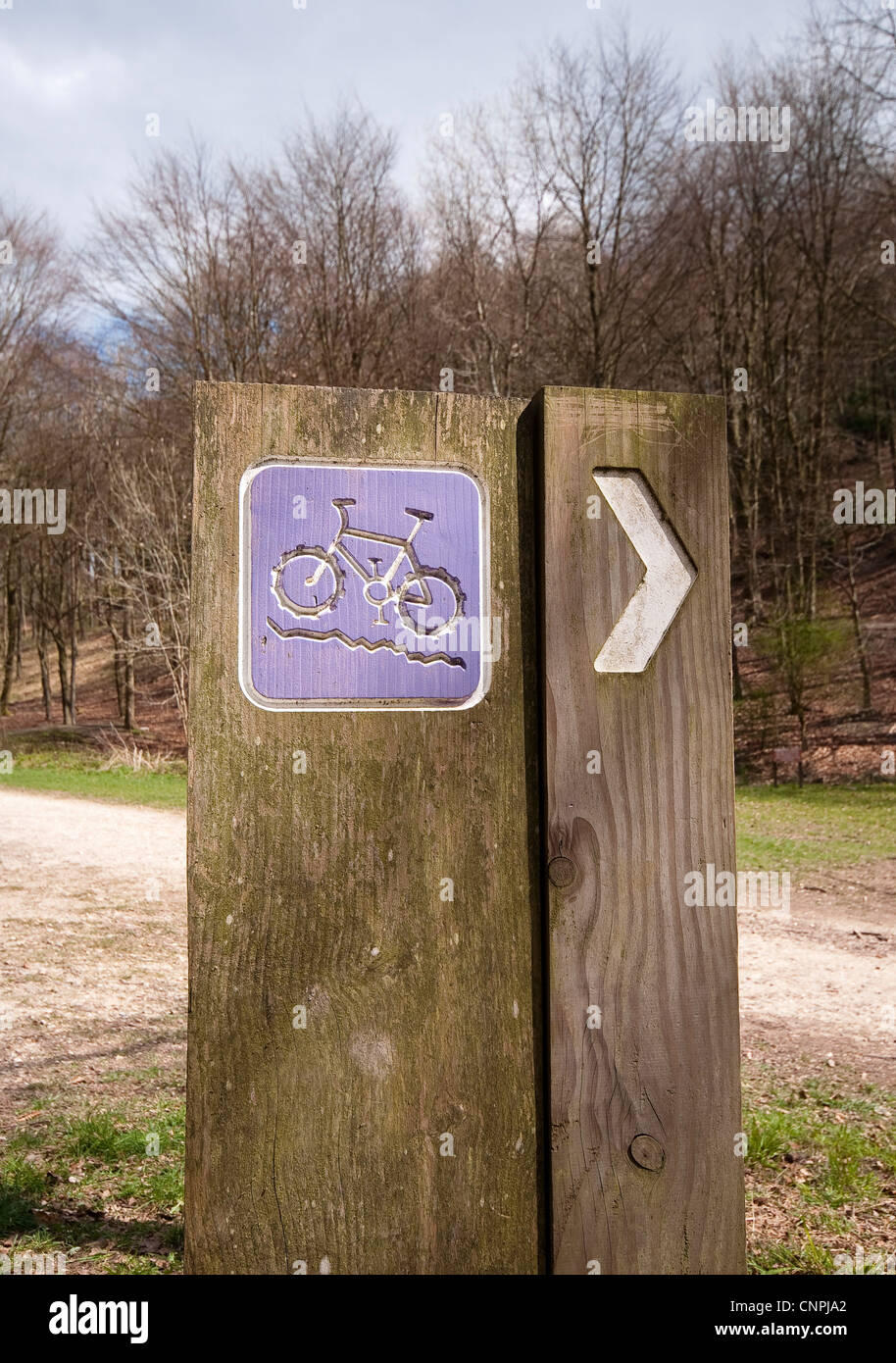 Cycle path sign Banque de photographies et d’images à haute résolution ...