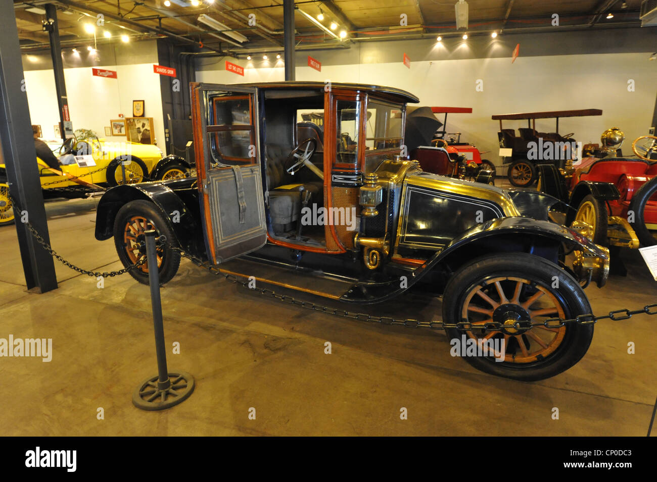 1912 renault Banque de photographies et d’images à haute résolution - Alamy