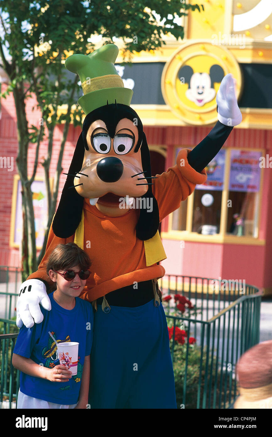 Goofy magic kingdom walt disney Banque de photographies et d’images à ...
