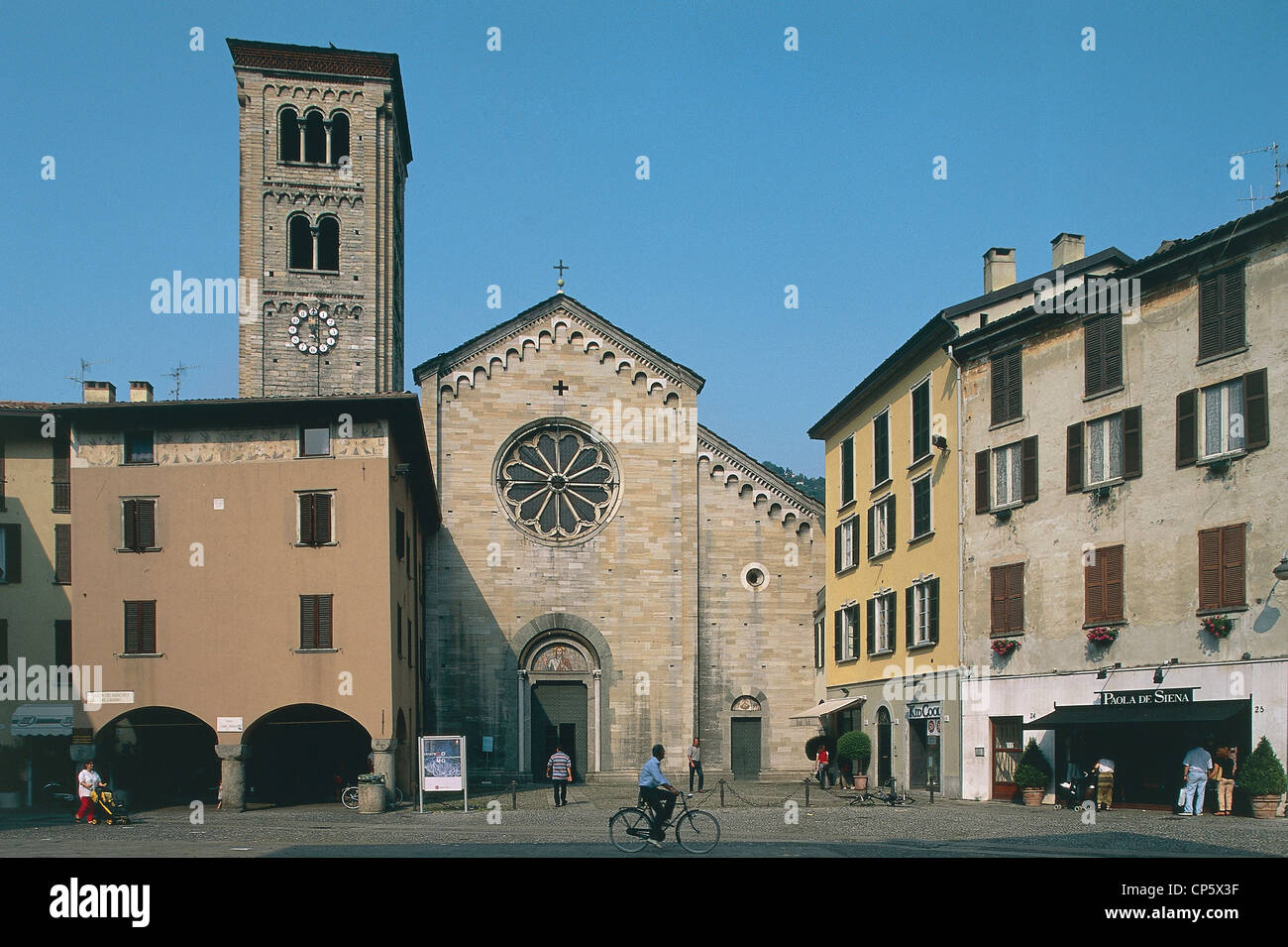 Basilique san fedele Banque de photographies et d’images à haute ...