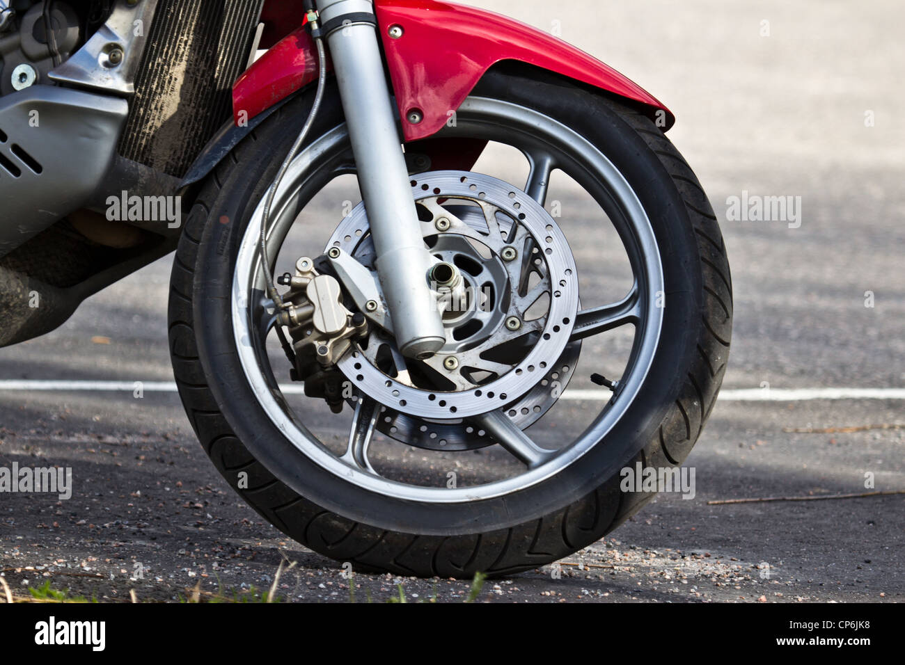 Roue de moto Banque de photographies et d’images à haute résolution - Alamy