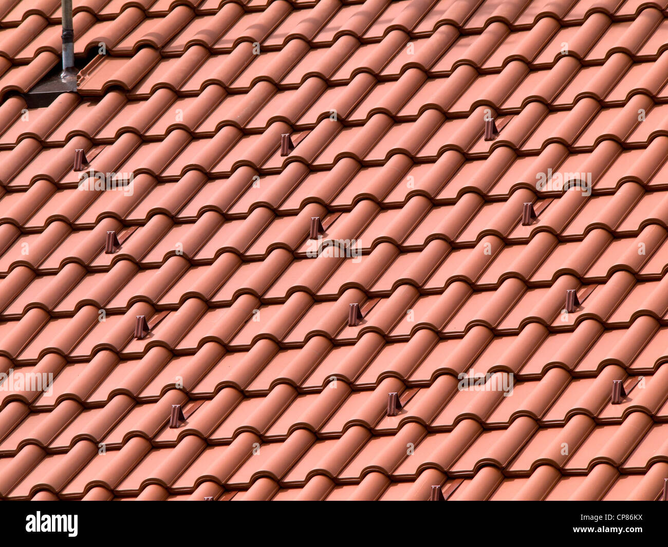 Tuile de toit rouge Banque de photographies et d’images à haute ...