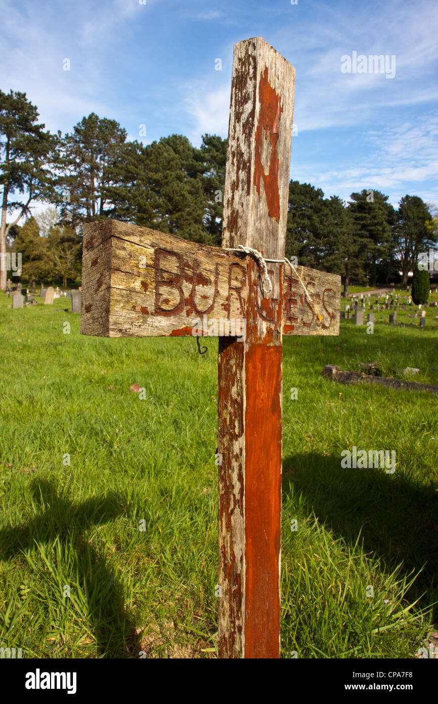 Croix en bois pour marquer la tombe Banque de photographies et d’images ...