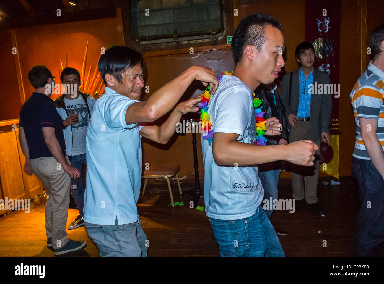Paris, France, Français, Asiatique Gay Association d'anniversaire sur ...