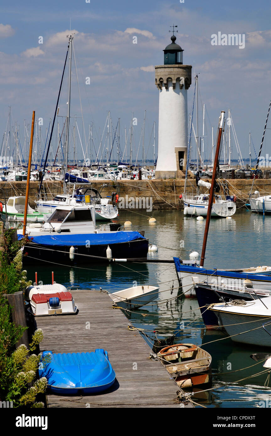 Le phare de Port Haliguen à Quiberon dans le morbihan en Bretagne dans ...