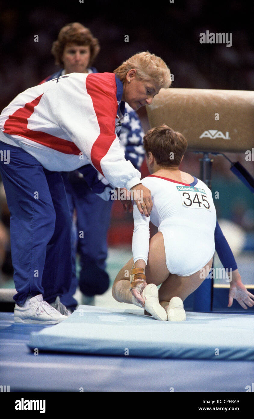 Kerri strug Banque de photographies et d’images à haute résolution - Alamy
