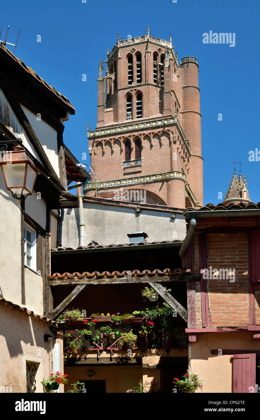 église de brique rouge france Banque de photographies et d’images à ...