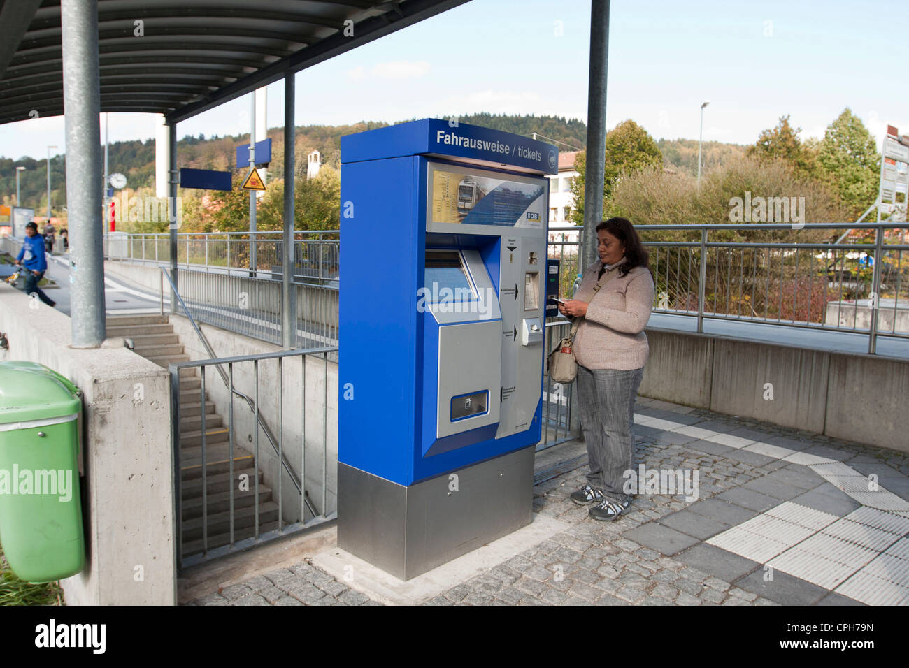 Train ticket machine Banque de photographies et d’images à haute ...
