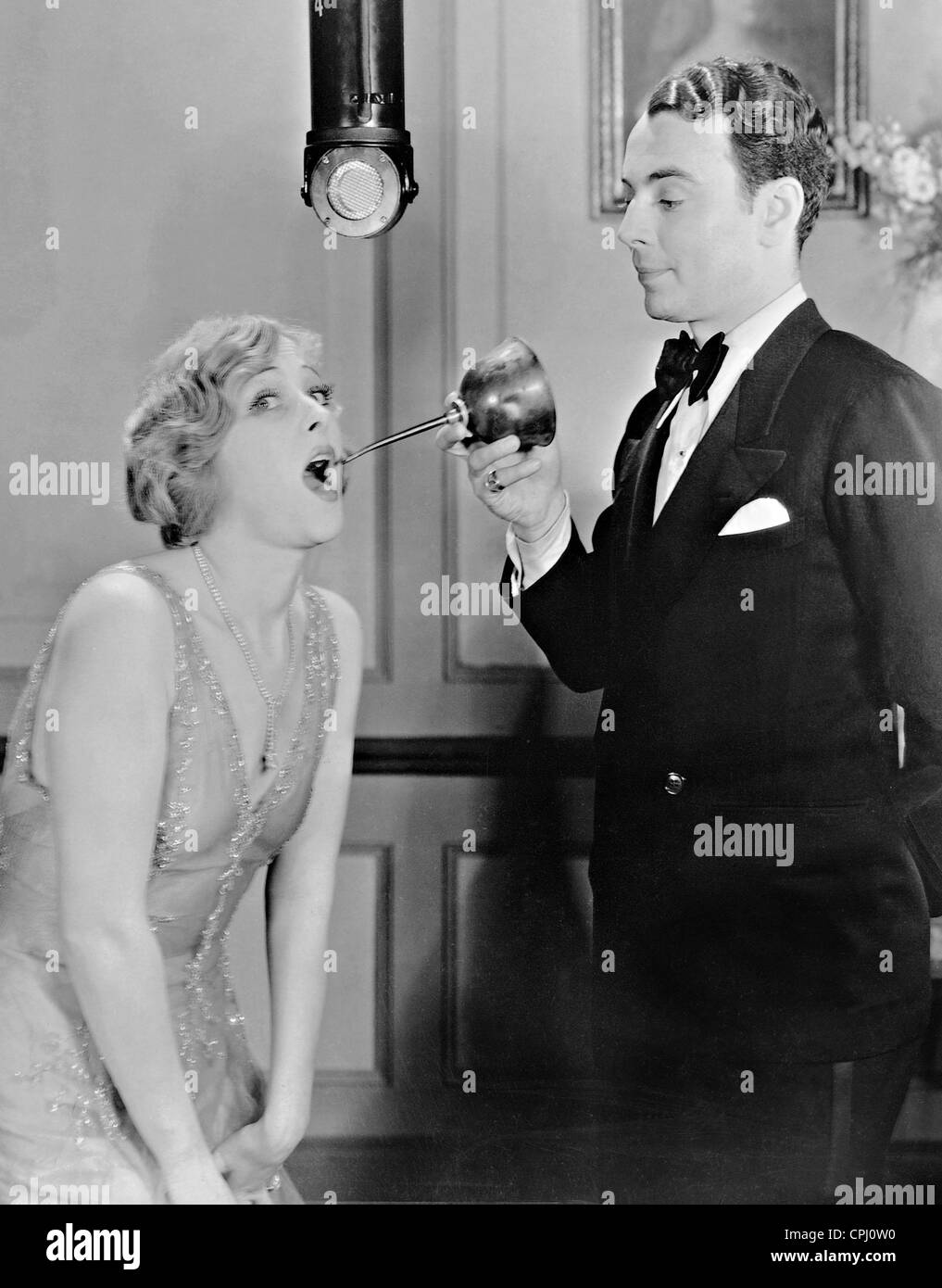 Dorothy Revier et William Collier dans 'l'affaire Donovan, 1929 Photo ...