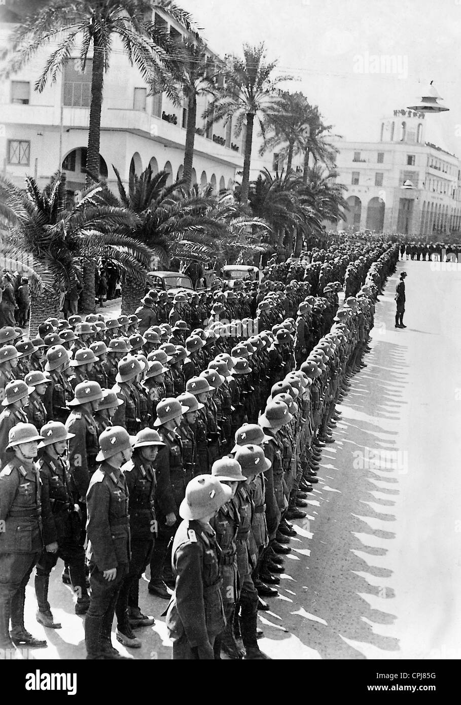 Des soldats de l'Afrika Korps à Tripoli, 1941 Photo Stock - Alamy