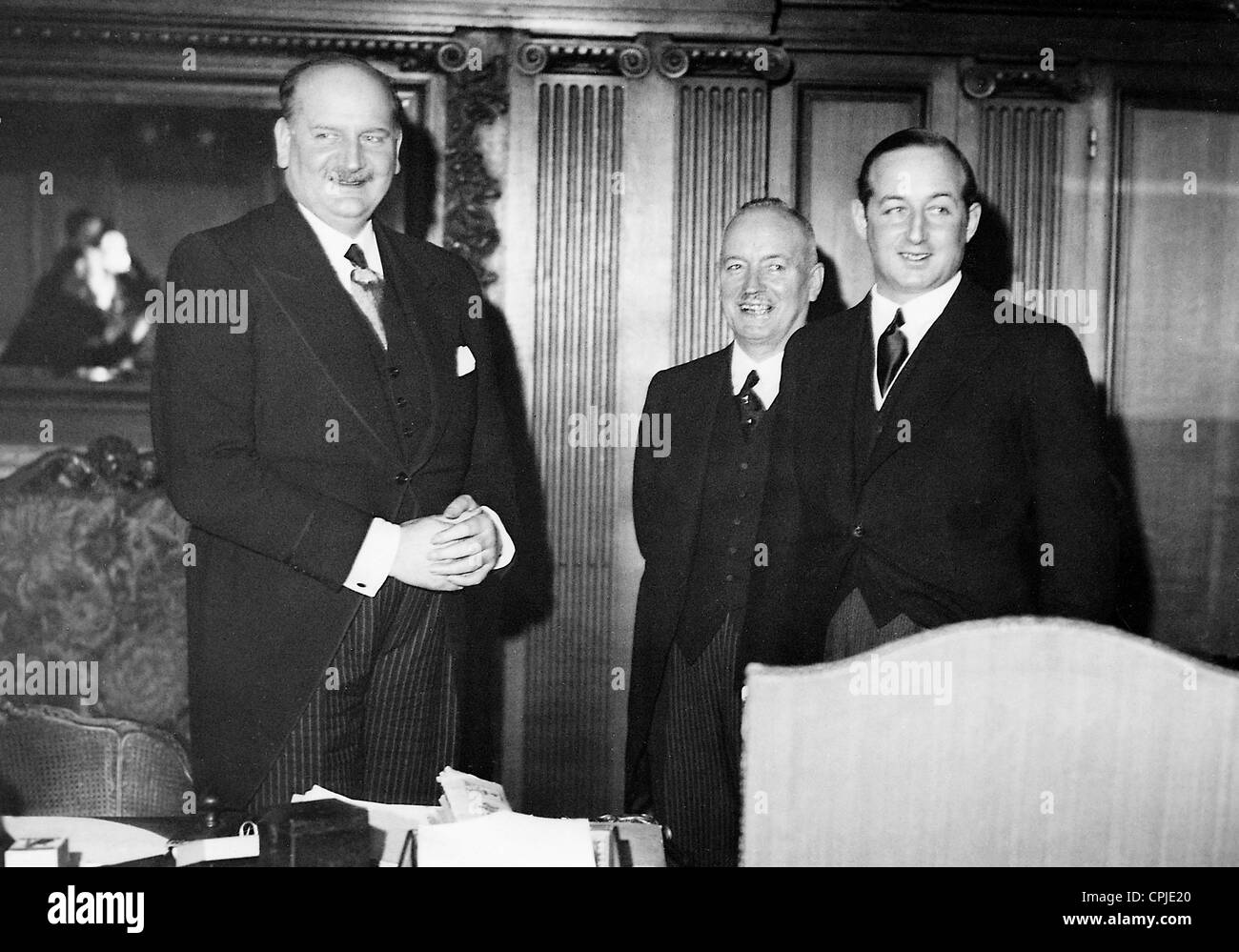 Pierre etienne flandin Banque de photographies et d’images à haute ...