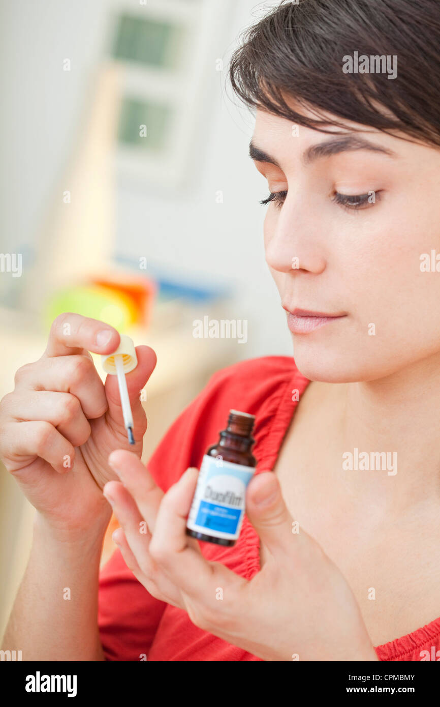 Verrues cutanées Banque de photographies et d’images à haute résolution ...