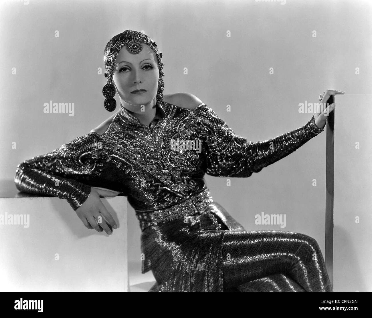 Mata Hari année : 1931 - Etats-Unis Directeur : George Fitzmaurice ...