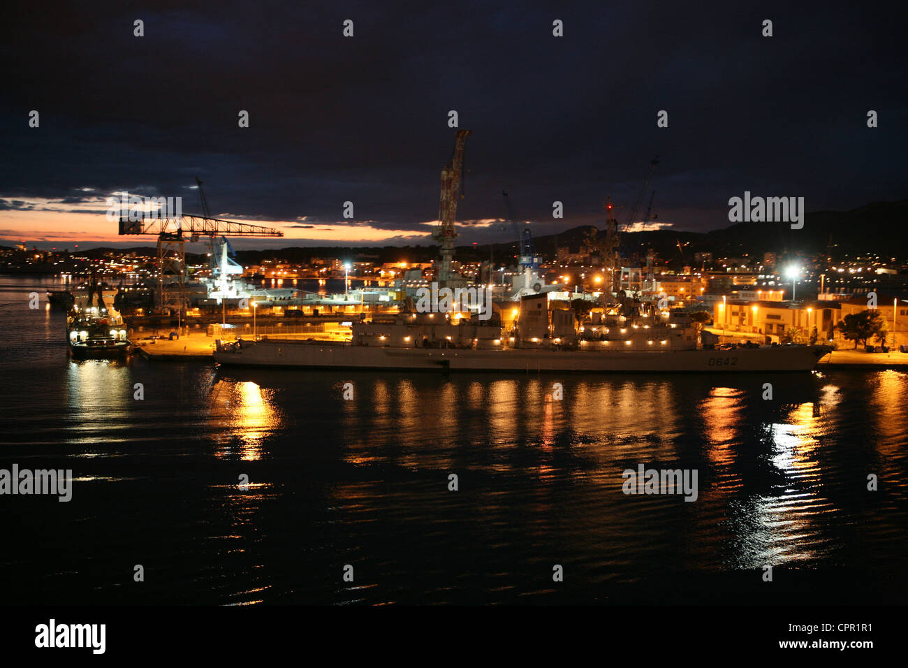 Port militaire de toulon Banque de photographies et d’images à haute ...