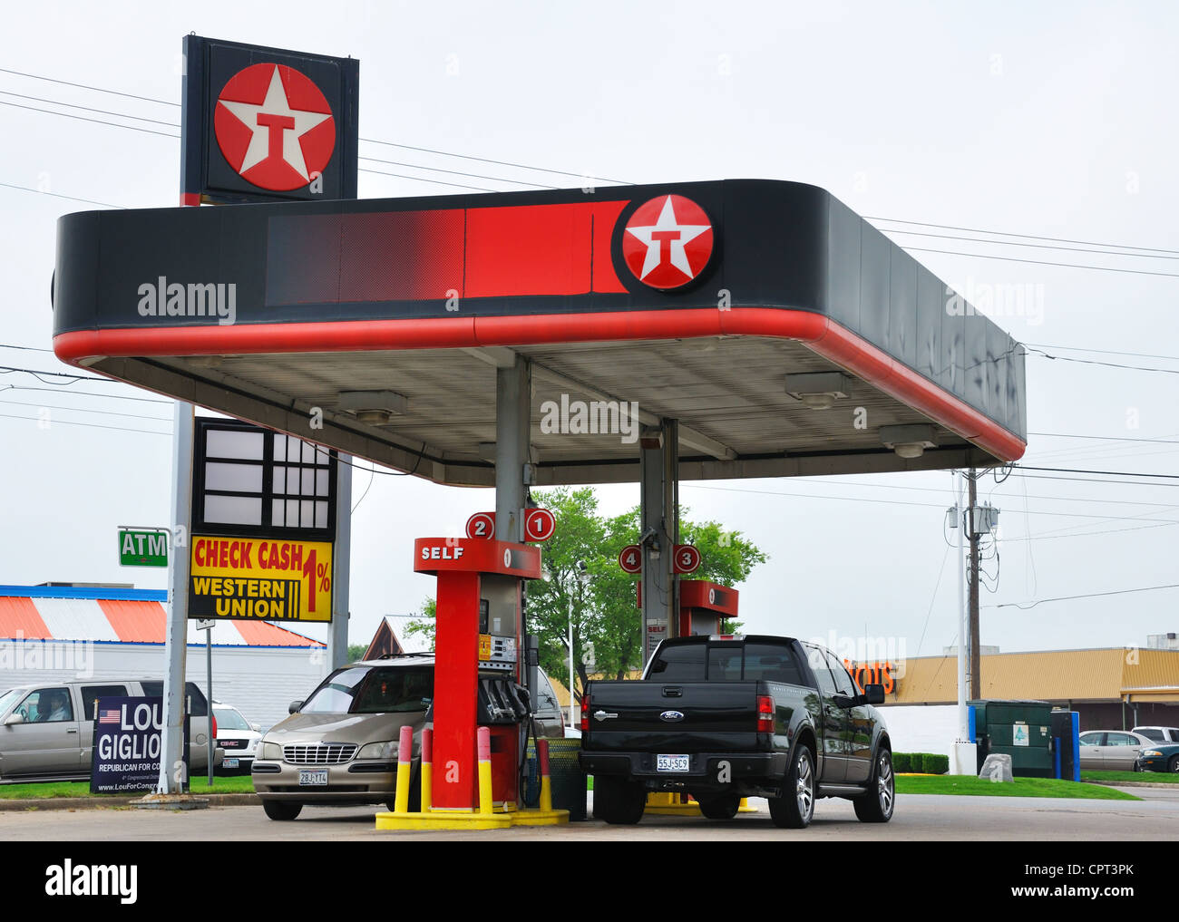 Texaco gas station Banque de photographies et d’images à haute ...