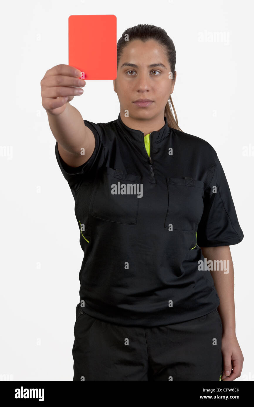 Arbitre femelle carton rouge Photo Stock - Alamy