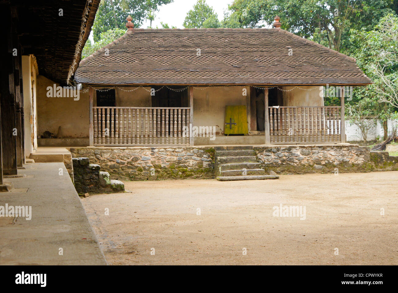 Sri lanka kandy embekke devale Banque de photographies et d’images à ...