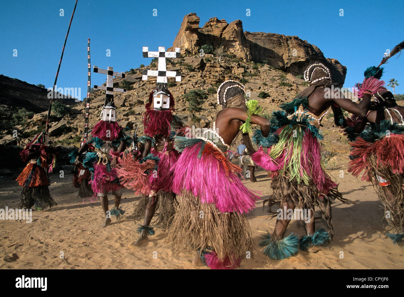 Dogon mali dancing Banque de photographies et d’images à haute ...