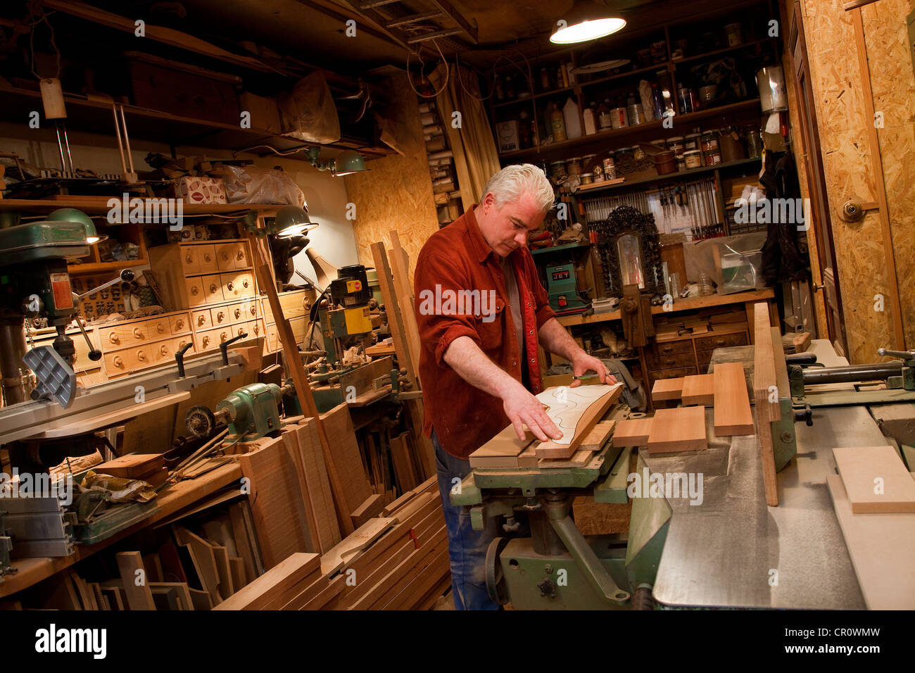 France, Paris, l'ébénisterie, lulli, atelier artisan ébéniste de ...