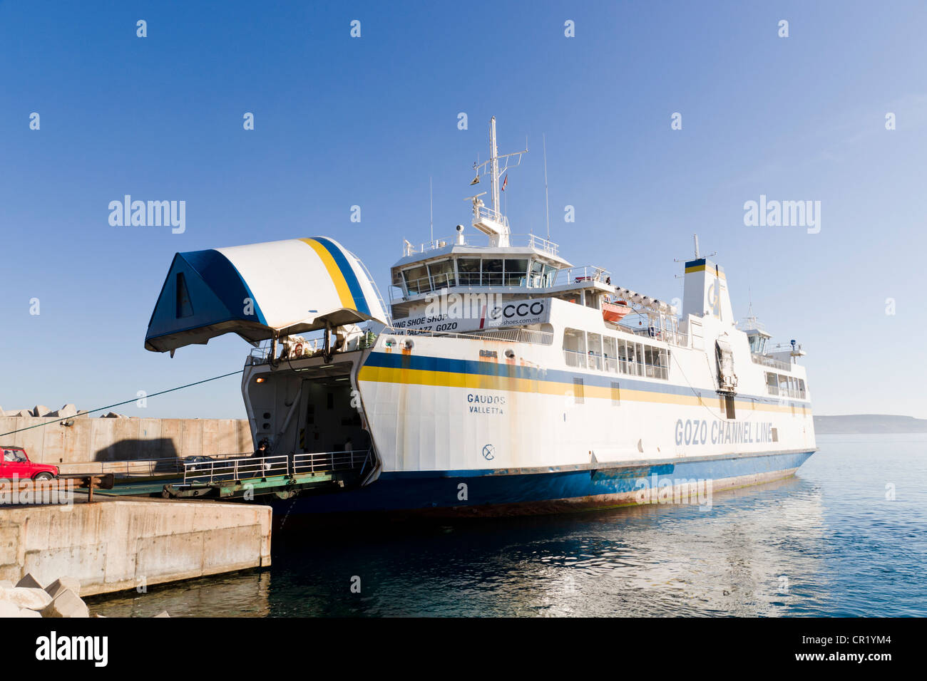 Malta gozo ferry Banque de photographies et d’images à haute résolution ...