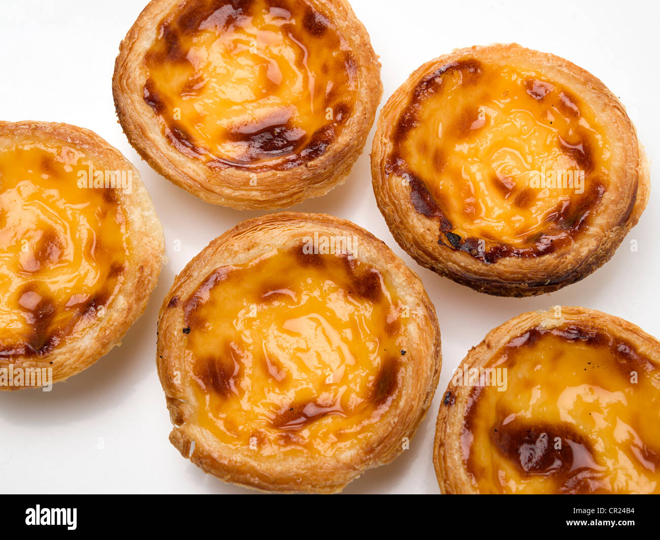 Close-up of dessert portugais typique de la pâtisserie Pastéis de nata ...
