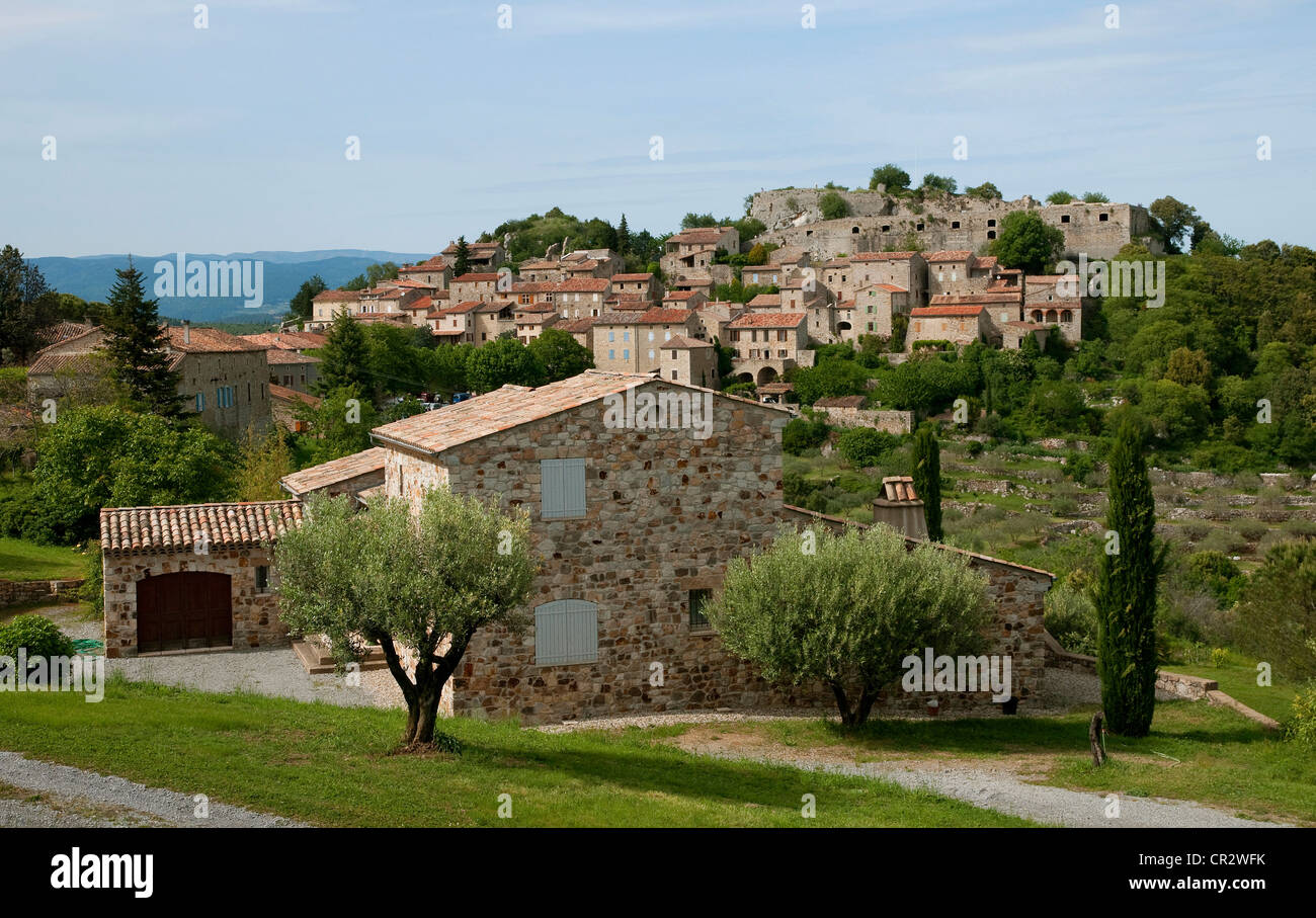 Banne village ardèche Banque de photographies et d’images à haute ...