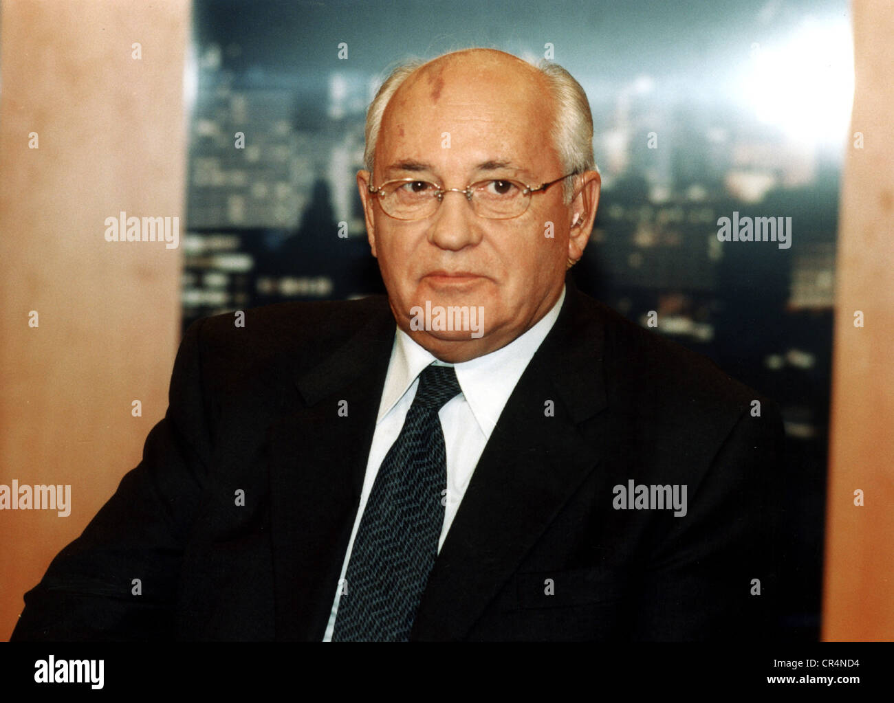 Mikhail sergeyevich gorbatchev Banque de photographies et d’images à ...