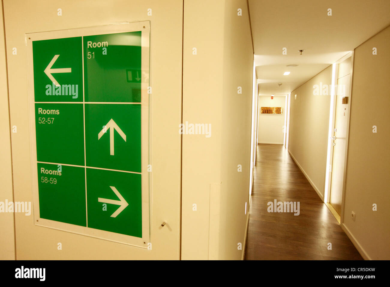 Signs directions Banque de photographies et d’images à haute résolution ...