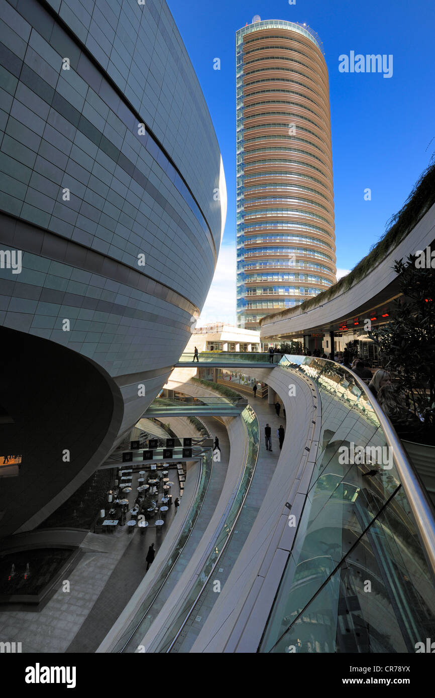 La Turquie, Istanbul, quartier de Levent, centre commercial Kanyon ...