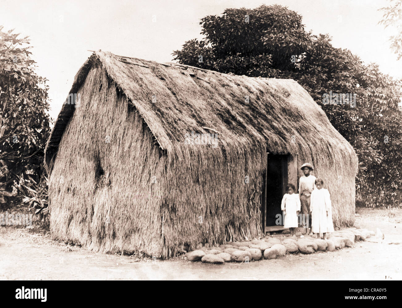 Architecture vernaculaire pierre chaume chaume Banque de photographies ...