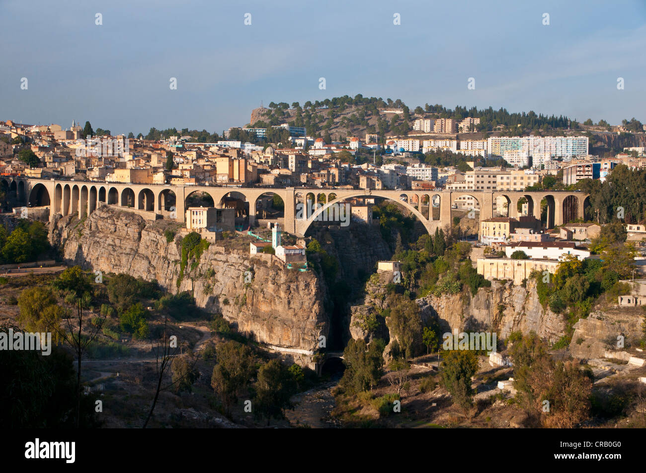 Les ponts de constantine Banque de photographies et d’images à haute résolution - Alamy