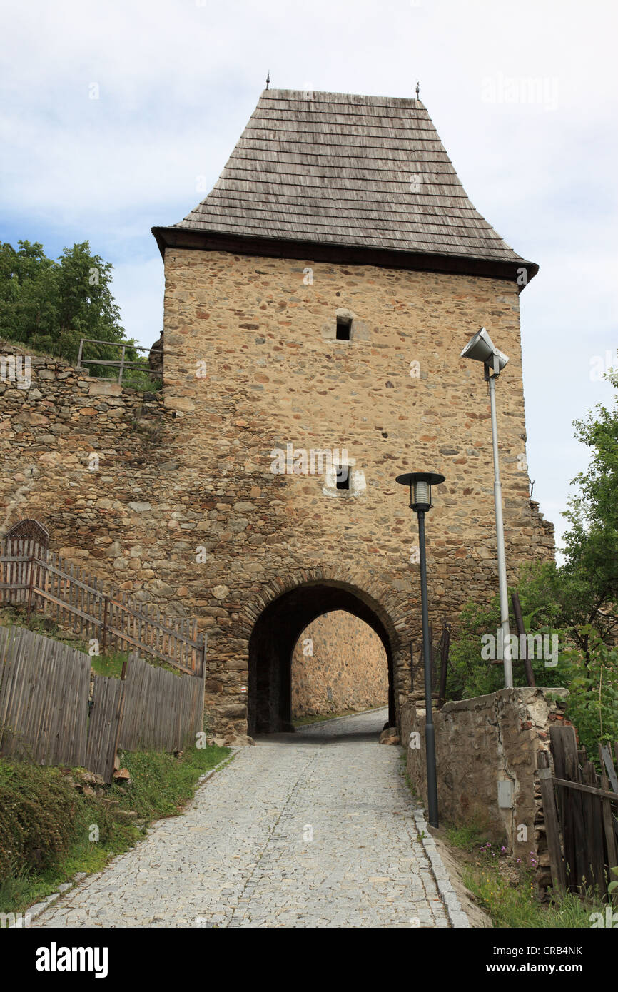 Cerna brana Banque de photographies et d’images à haute résolution - Alamy