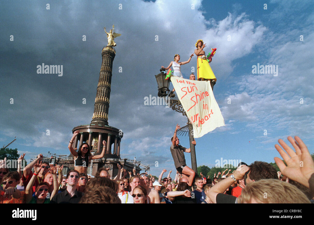 Raver love parade in berlin Banque de photographies et d’images à haute ...