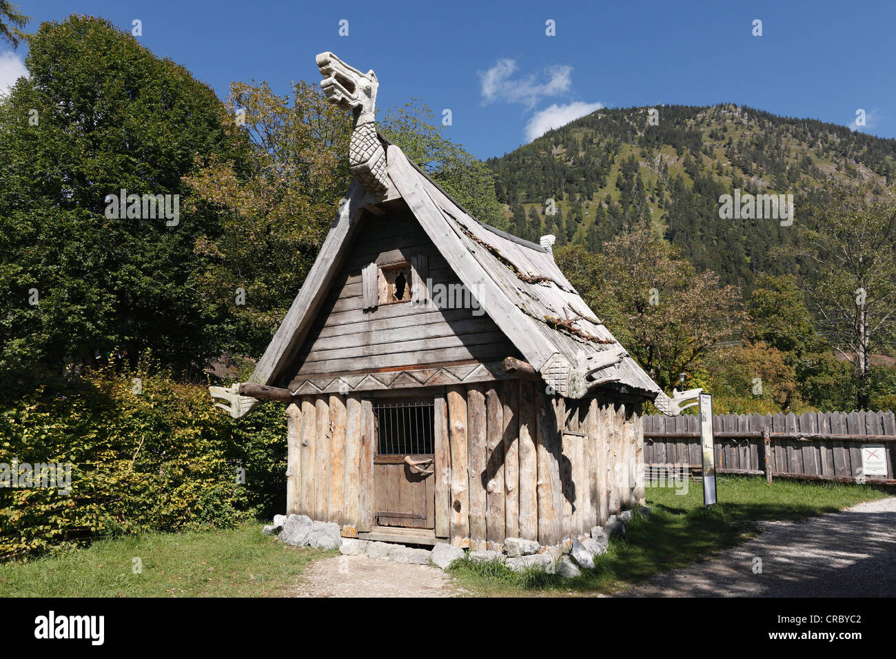Cabane de viking Banque de photographies et d’images à haute résolution ...